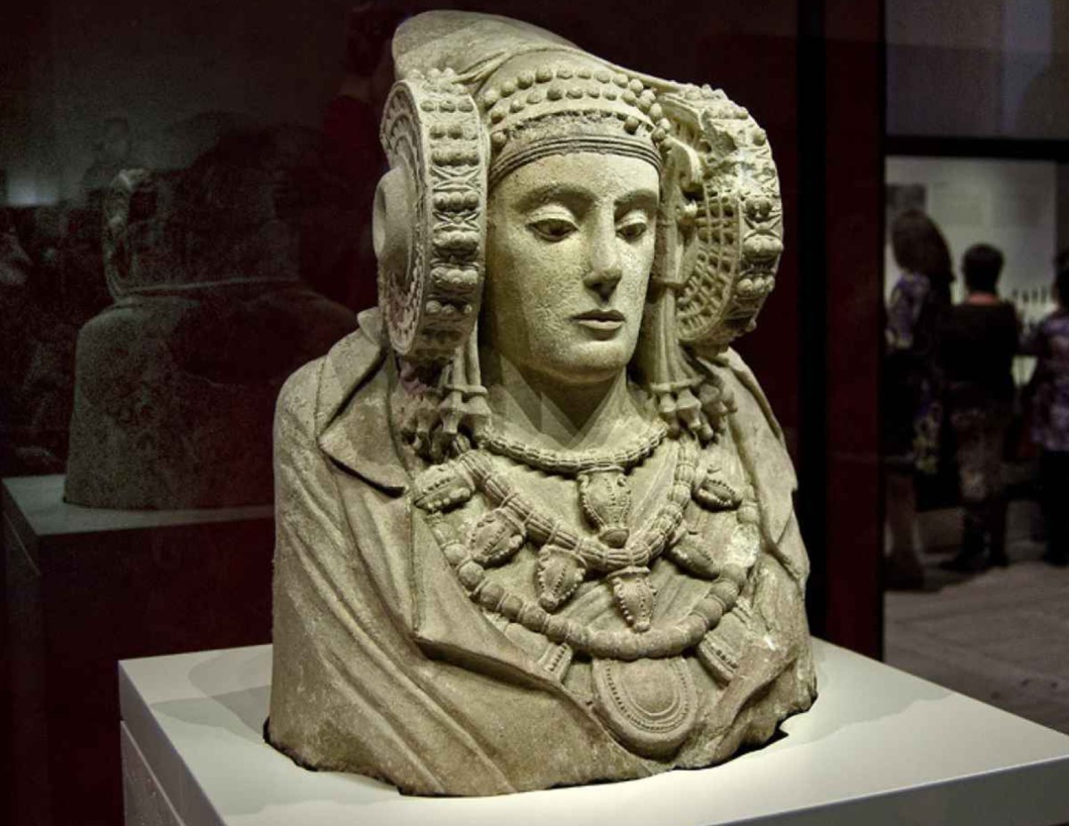 Dama de Elche, el simbolismo por excelencia de la cultura ibérica ...
